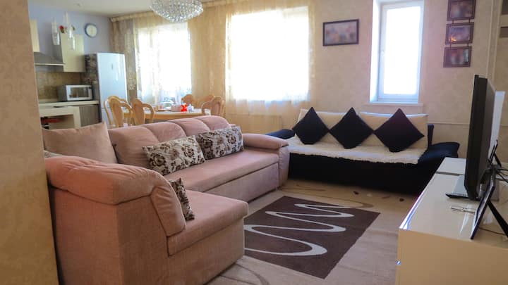 Spacious, Comfy 2 Br Apt In Center Of Ub - Ulaanbaatar