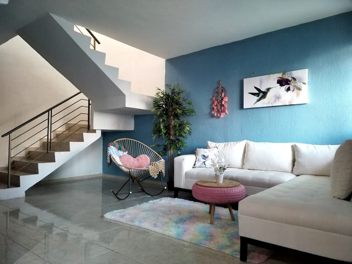" Casa Colibrí " Espaciosa, Cómoda, Familiar - Mérida