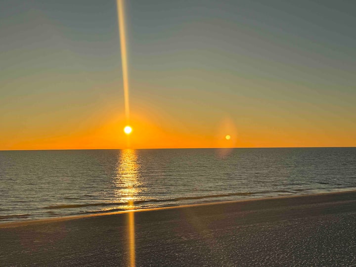 Beachfront Condo In St. Augustine! - St. Augustine, FL