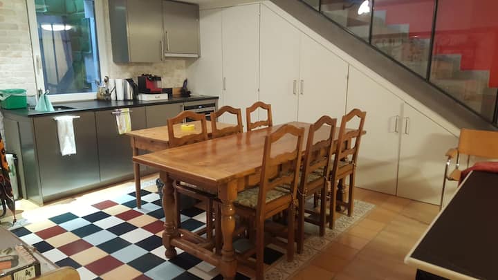 Pour Un Couple, Loft En éTage De Courette, Billard - Ginebra