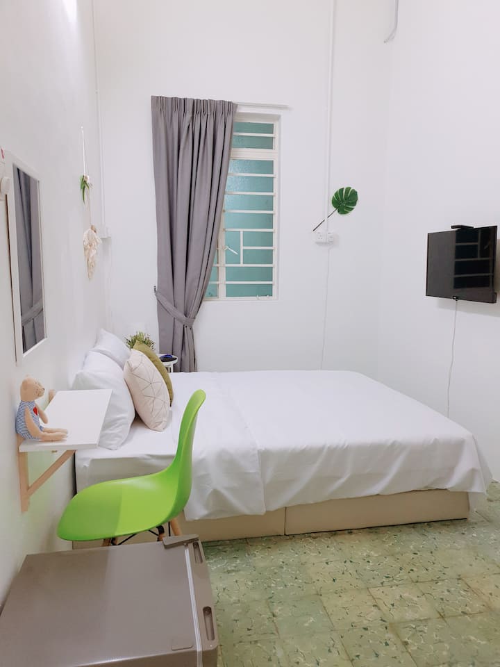 Cozy | Modern | Simple Private Room 1 @ Georgetown - Penang