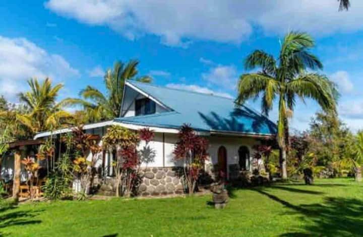Hare Paoa - Easter Island