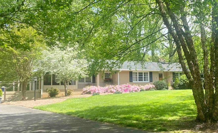 Lovely Lewisville Ranch Home - Lewisville, NC