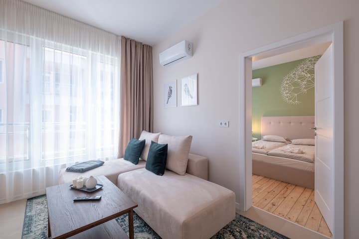 Old City Center 2br Suite For Up To 6 Guests - Sofia