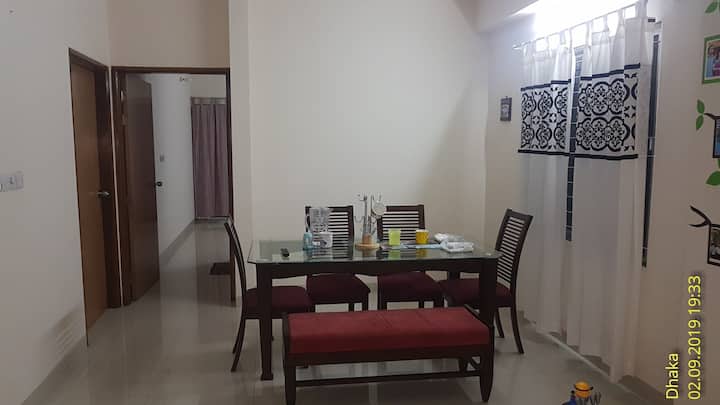 Cosy Sunny Specious Apartment In Dhaka - Bangladesz