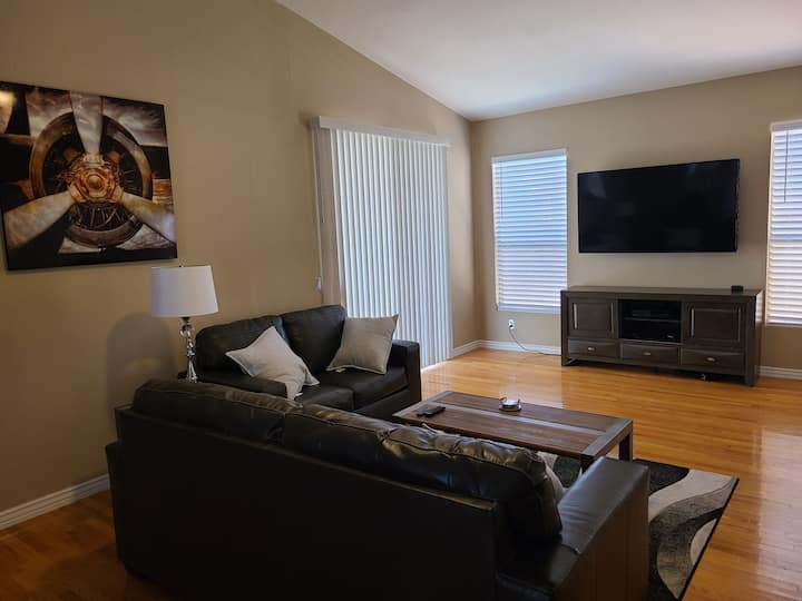 Beautiful House Near Downtown Gilbert!  House Is Fully Upgraded. - Gilbert, AZ
