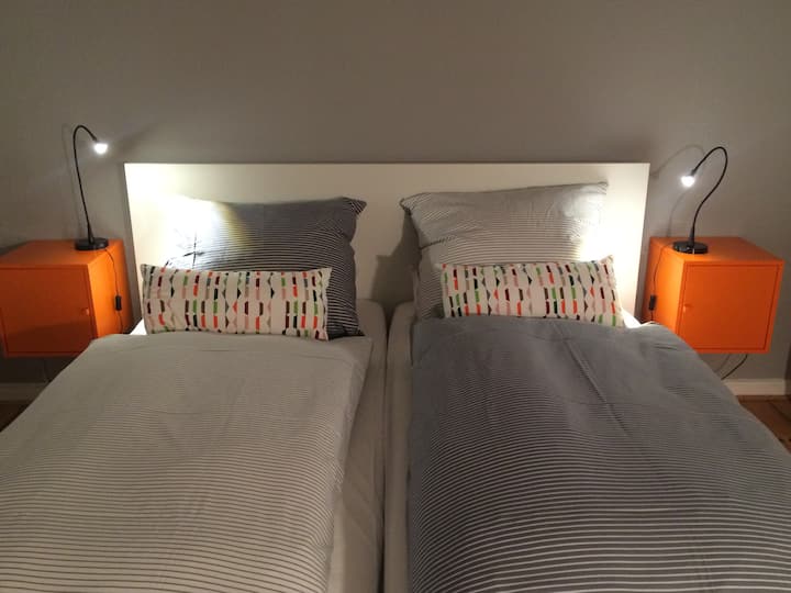 Newly Renovated Apartment At Charlottenburg Castle - Berlin