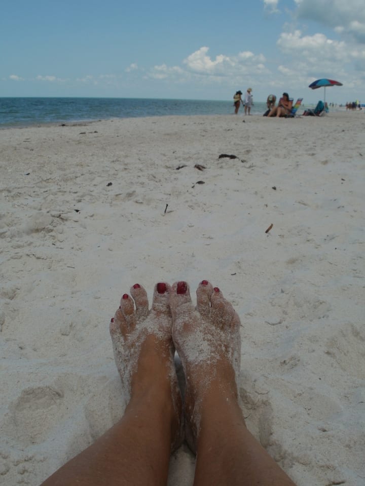 *Min 30 Nts*1 Mi To Beach*2/2*villa*pool/tennis* - 네이플스