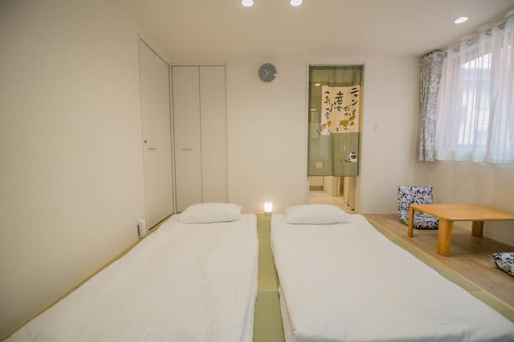 高田馬場駅から徒歩8分の好立地！新宿駅まで乗り換えなし4分/最大3名/新大久保駅まで1駅/池袋・浅草 - Shinjuku