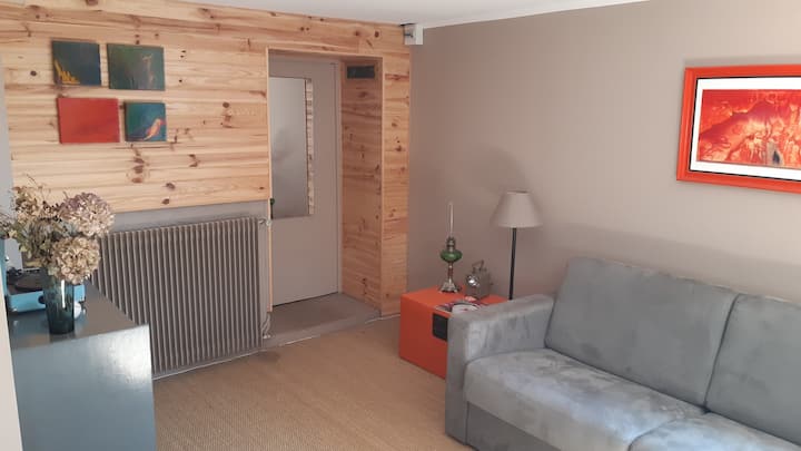 Chambre/suite Tout Confort Calme Et Indépendante - Miribel
