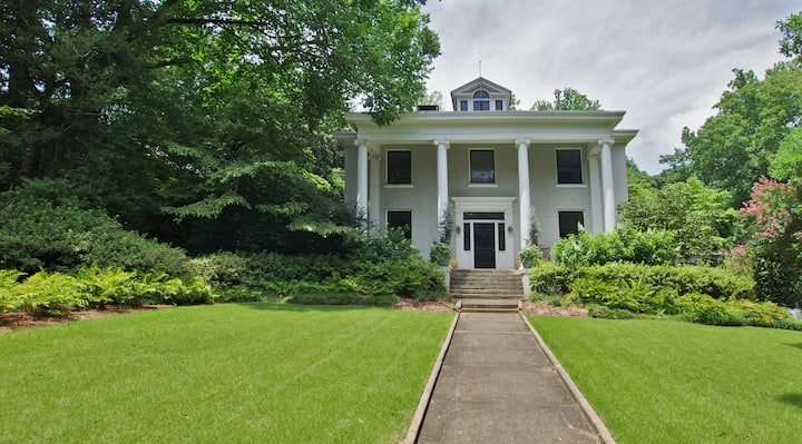Historic Home Walking Distance To Emory Sleeps 13 - Decatur, GA