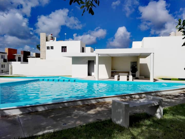 Hermosa Casa, 3 Albercas, Wifi, A/c - Playa del Carmen