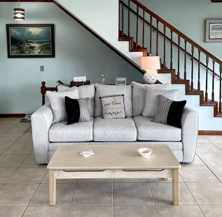 Stella Maris, Ocean Views & Short Walk To Beach - Tybee Island, GA