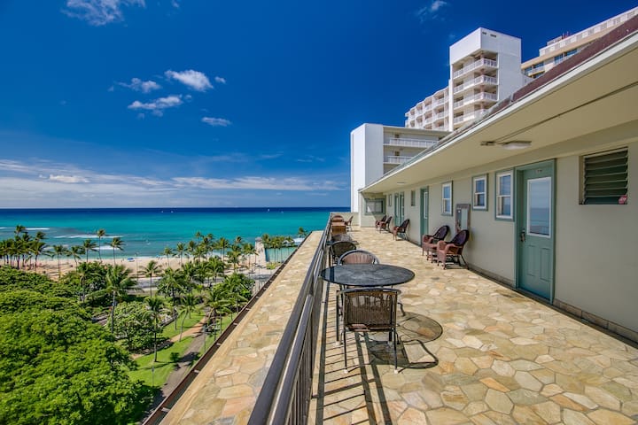Top 6 Beachfront Airbnbs In Honolulu, Hawaii - Updated 2024 | Trip101