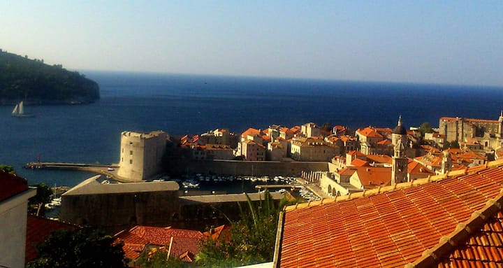 Two Bedroom Apartment Near Old Town W/palm Trees - Dubrovnik