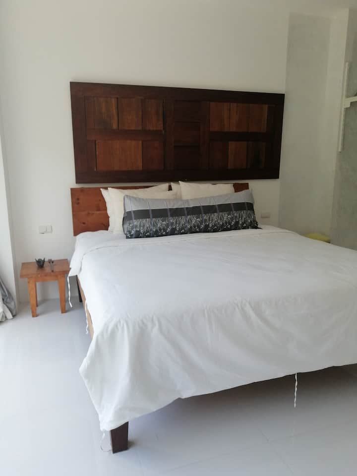Seaview​ Condominium In​ Kamala - パトンビーチ