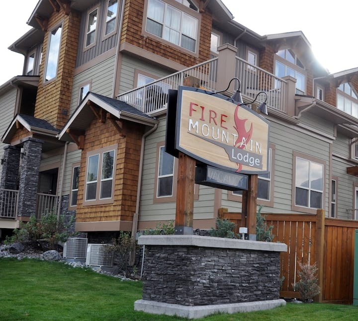 109 Fire Mountain Lodge - Canmore