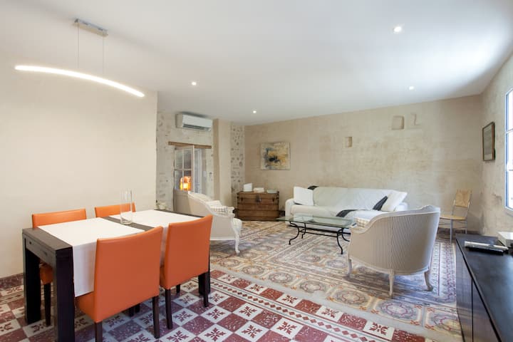 ''Centre Ancien'' Maison Avec Terrasses Et Garage - Arlés