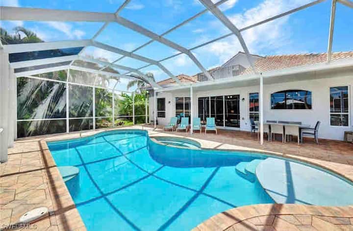Gulf Access, Waterfront, Heated Pool, Location !! - Cape Coral, FL