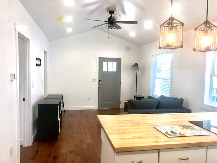 Modern Downtown Bungalow - Casper, WY