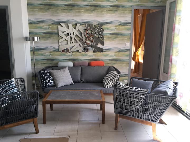 A L'air Libre, Perché Au Calme Et Au Soleil - Marseille