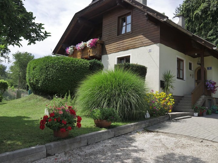 Ferienwohnung Lisi, Zentrale Ruhige Lage - Wörthersee