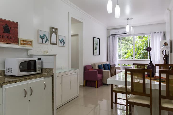 Av. La Reine Elizabeth 122 303 - Rio de Janeiro