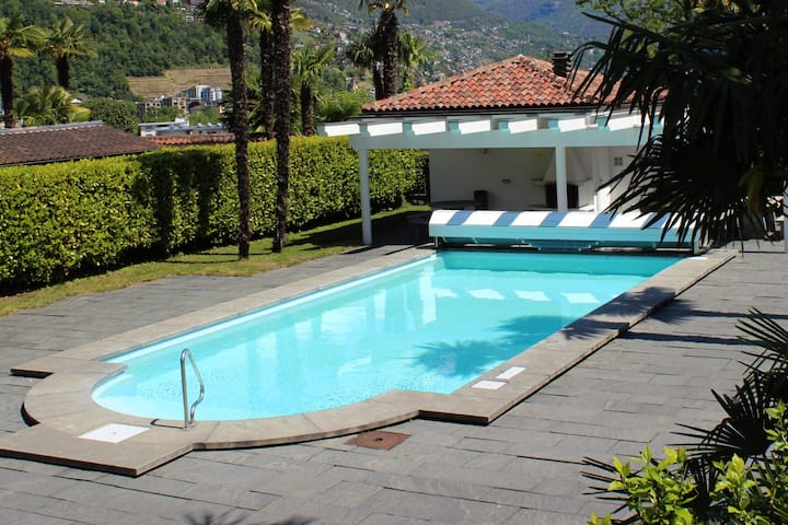 2.5 Zimmer Wohnung Mit Garten + Pool - Ascona