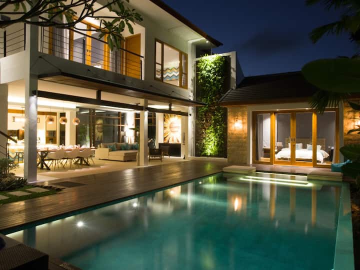 Big Villa 3br Modern Tropical Style With Big Pool - Canggu