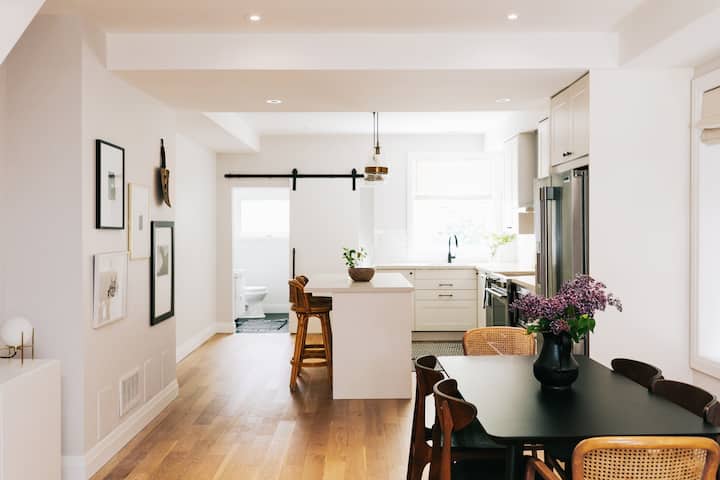 3br Gem In The Junction Toronto! - Toronto