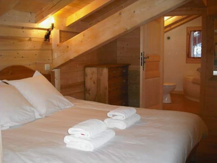 Bed And Breakfast In Morzine: Family Suite - Morzine