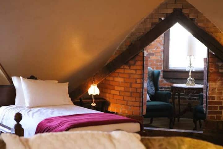 Inspiration Suite - Decorah, IA