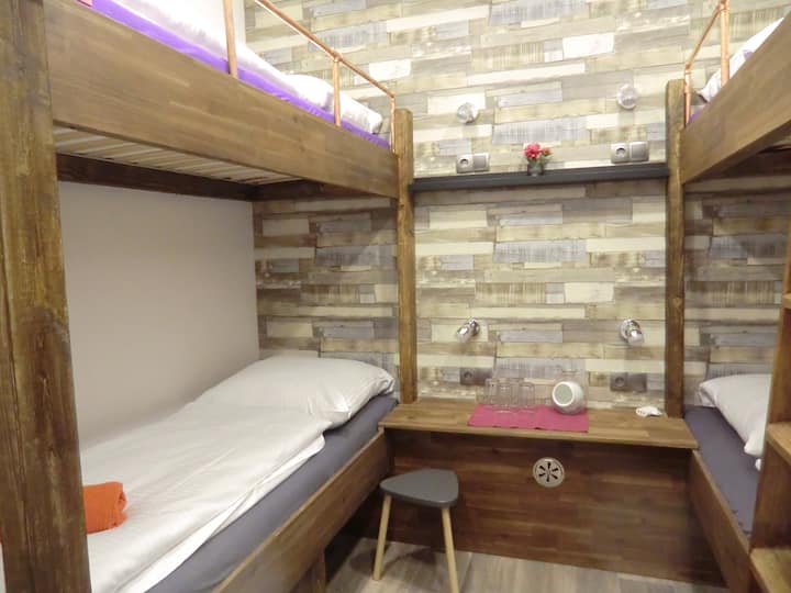 #15 Sleepbox - Small & Cozy & In The Best Area - Berlín