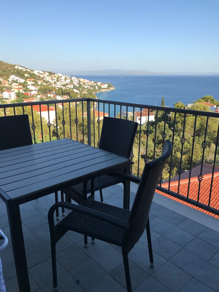 Comfortable Fresh Apartment With Sea View And Pool - Trogir
