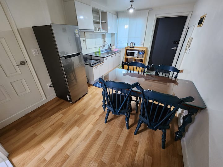 성이네 1 - South Korea