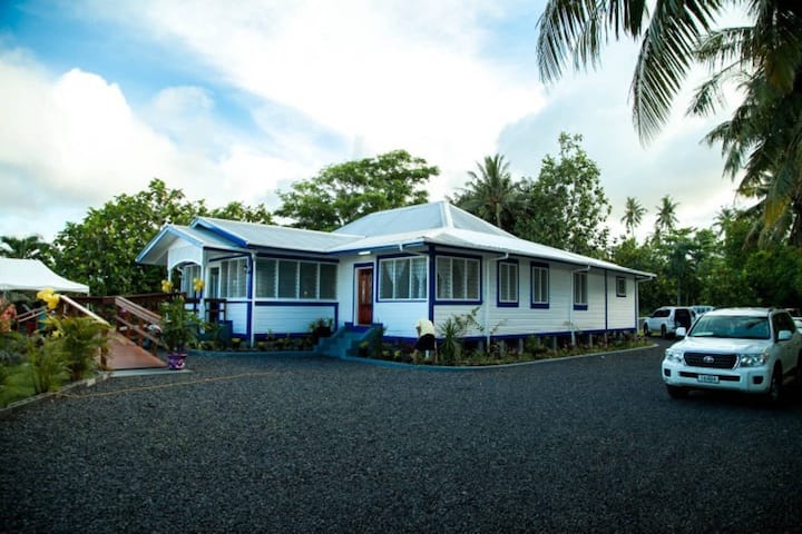 Ulalei Lodge - Triple Room - Samoa