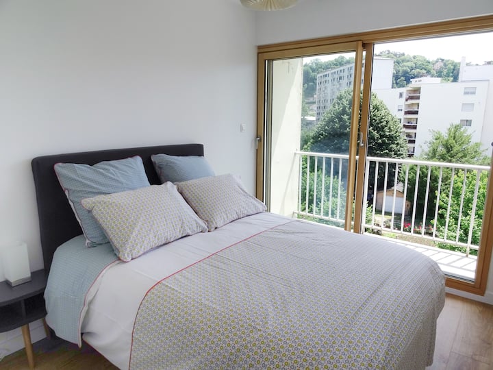 Besançon : Appartement Lumineux Avec Vue - Besançon