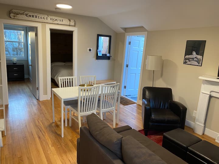 Renovated And Clean Carriage House With Parking! - Washington, D.C.