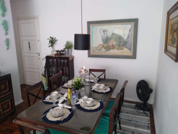 Amplo Apartamento Na Melhor Localização Do Leblon - Rio de Janeiro