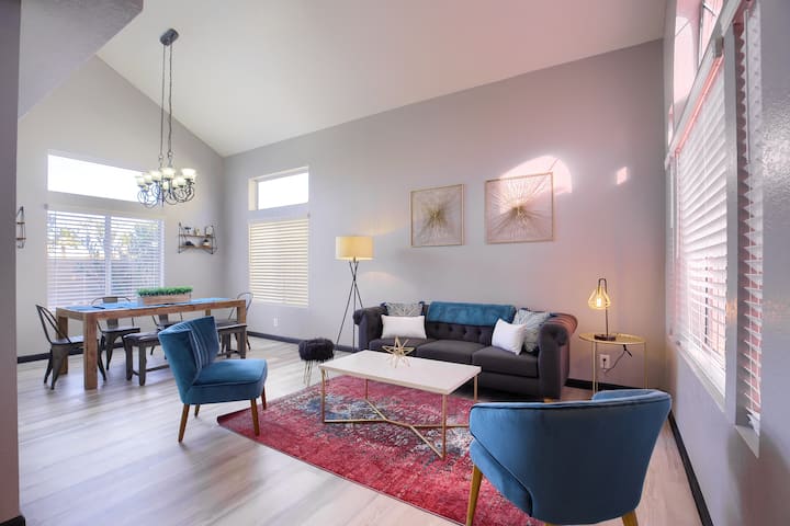 Cleanchic Cozy Swimspa, Garage, 5min-airp, 9-strip - 亨德森