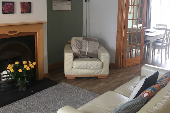 3 Storey Family Friendly Home - 10 Millstone Mews - Portstewart