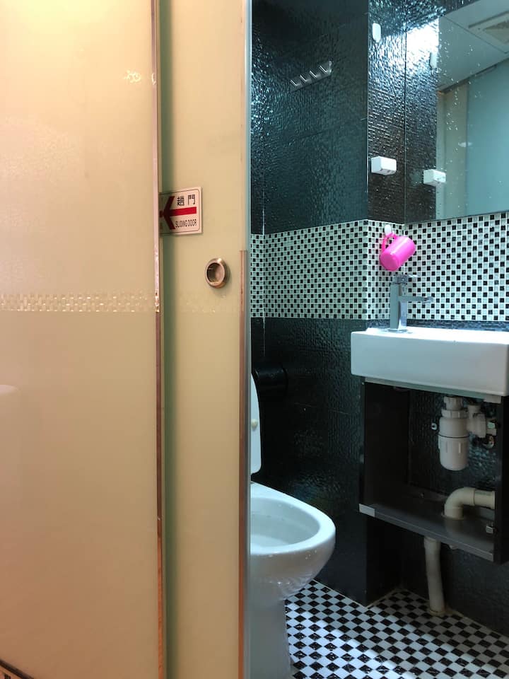 507(2ppl) - Hong Kong