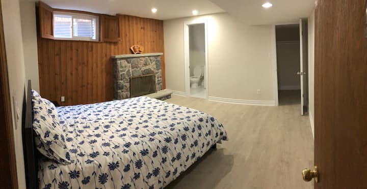 Cozy Spacious 2- Bedroom Suite In North York - Toronto