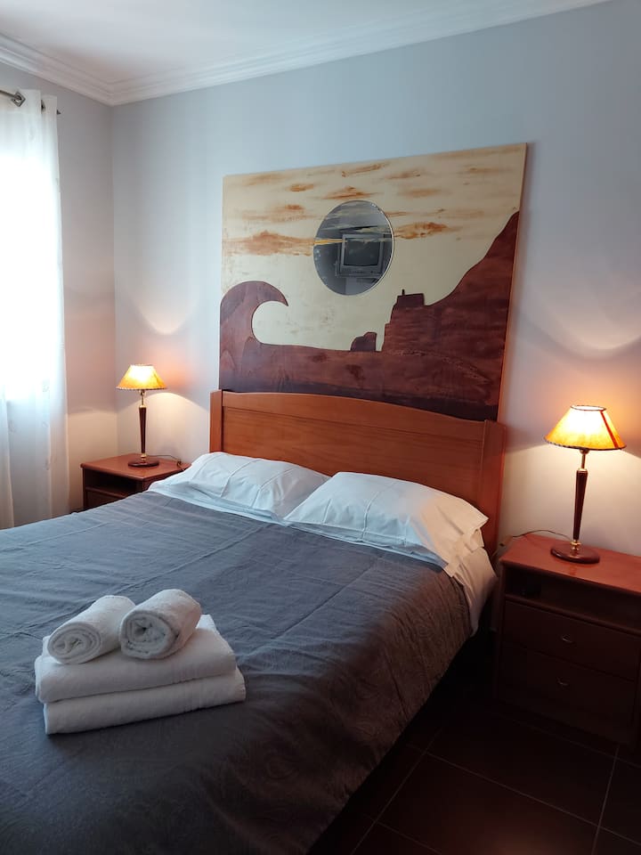 Quarto #1 C/wc Privado Guesthouse Veríssimo - Nazaré