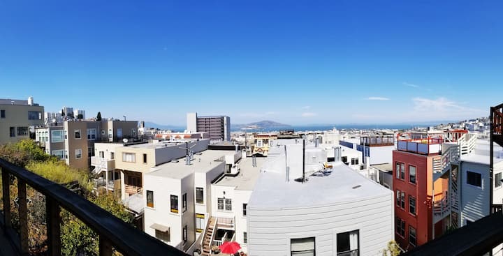 Stunning Bay View! Heart Of Little Italy - Cathedral Hill - San Francisco
