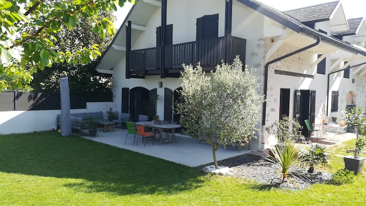 Maison Familiale Entre Lacs Et Montagnes. - Lac d'Aiguebelette