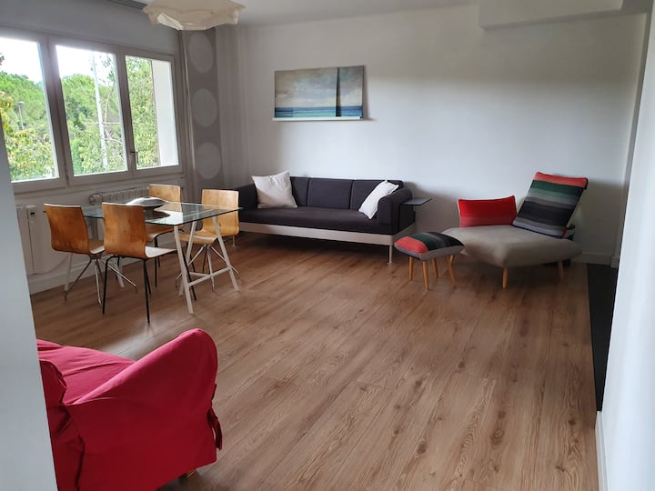 Appartement Confortable Et Lumineux. à 7 Min Du Camp Nou + Wi-fi - Sant Just Desvern