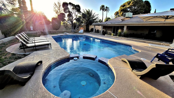 1/2acre Strip Estate 5br 1mi-s. Lv Blvd, 5min-airp - Las Vegas, NV