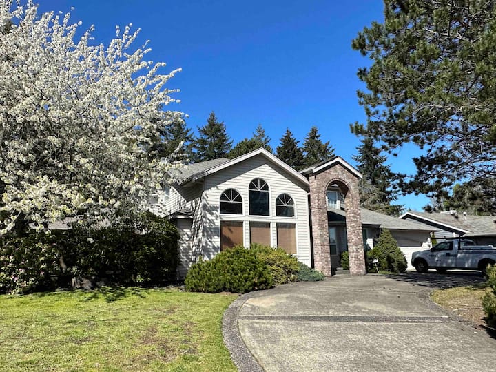 Tacoma Home Near Us Open Chambers Bay Golf Course - Fox Island, WA