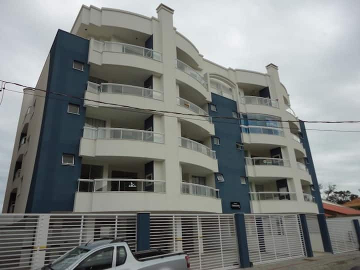 Acorde Com O Som Do Mar. - Bombinhas